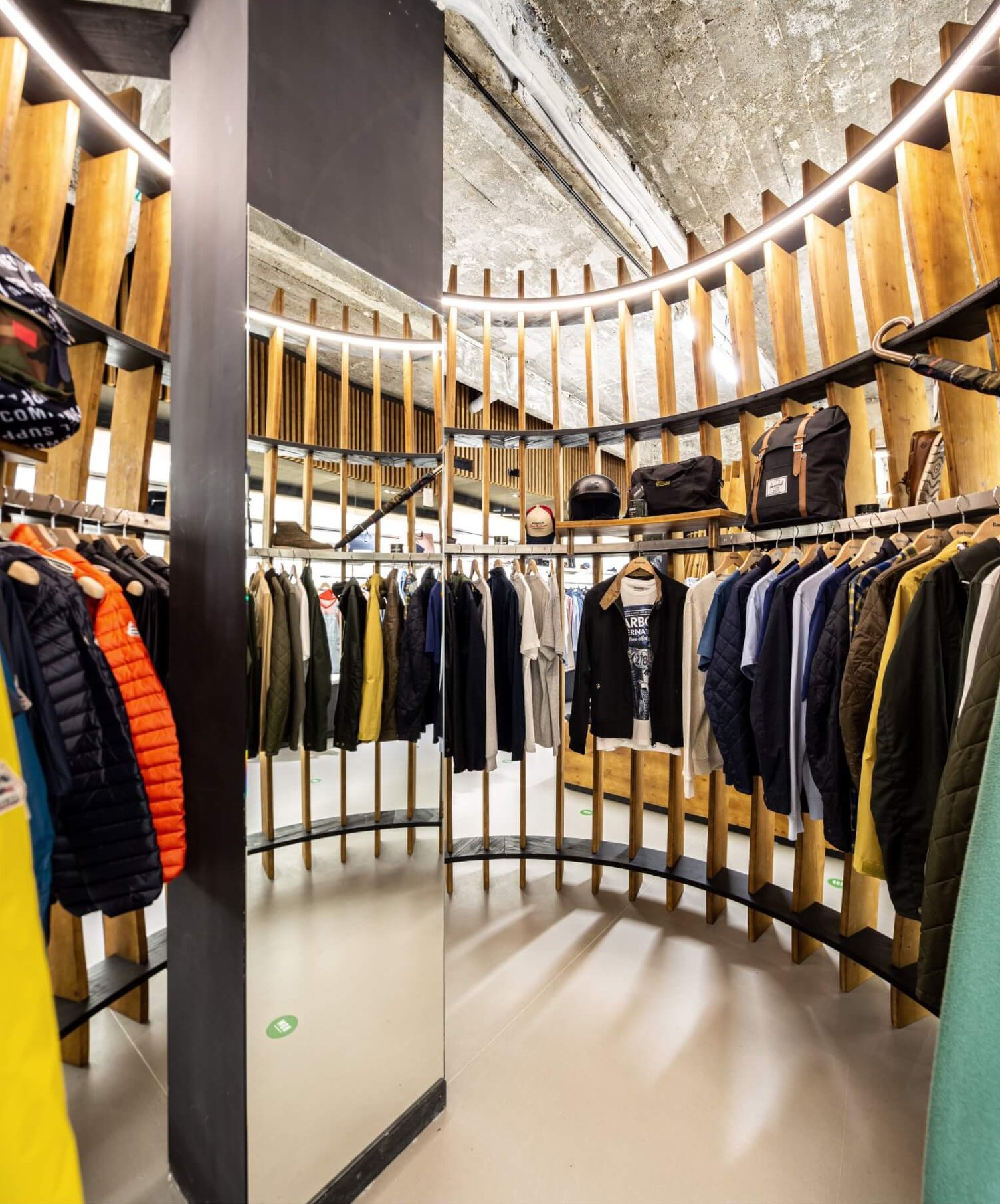CONCEPT STORE – Atelier Montouro Architectes